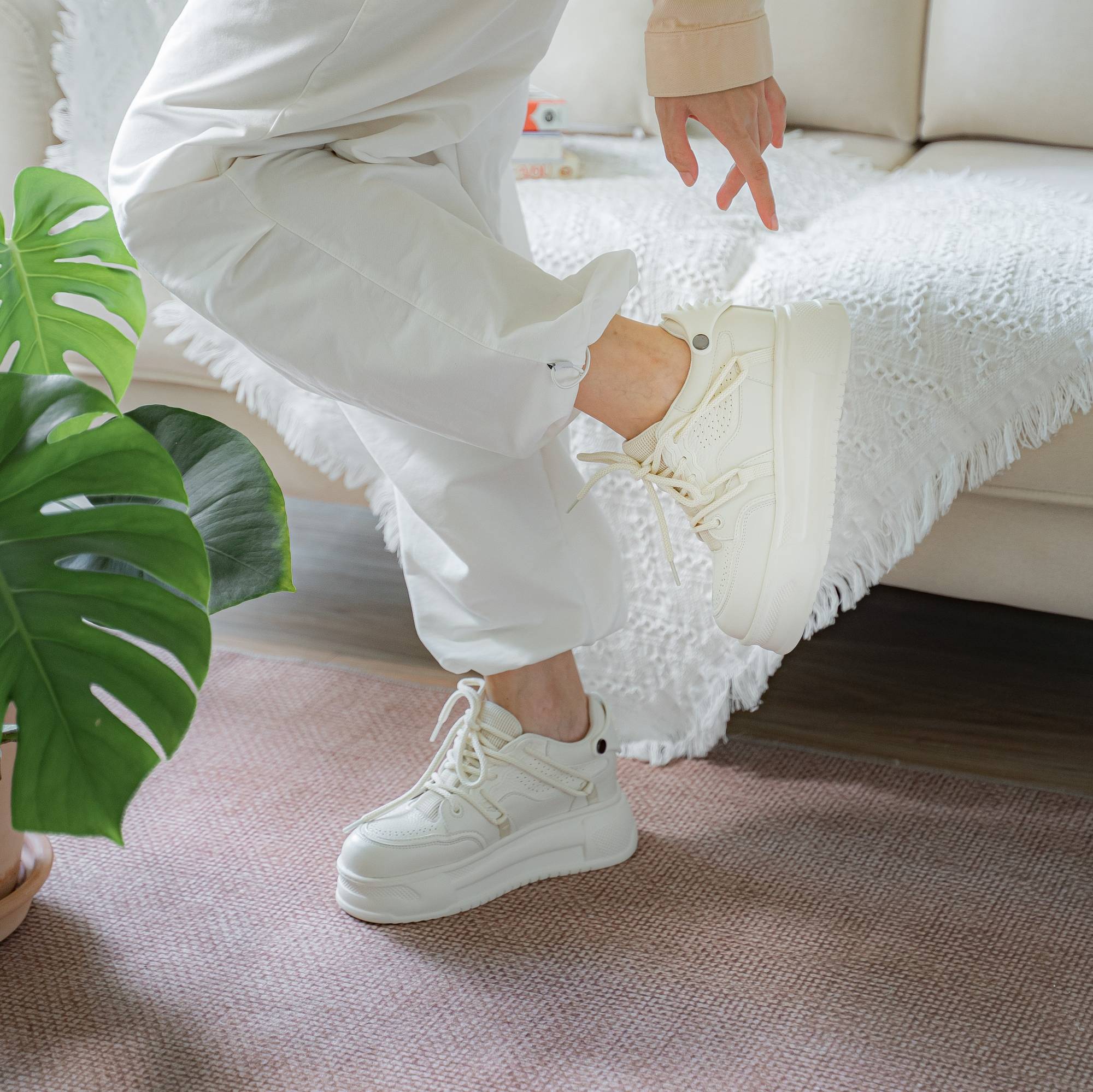 Genuine Leather Mesh Heightened Sneakers 真皮网纱加高款